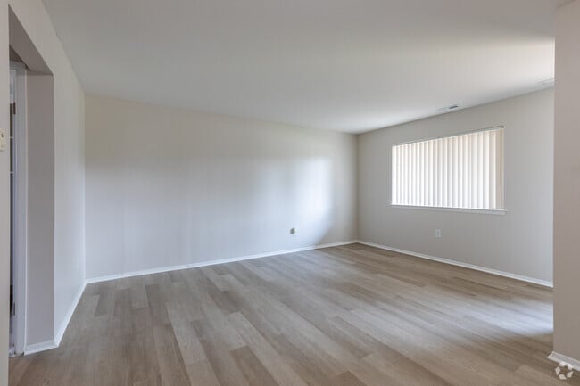 Stoneybrooke Apartments For Rent in Canton, MI | ForRent.com