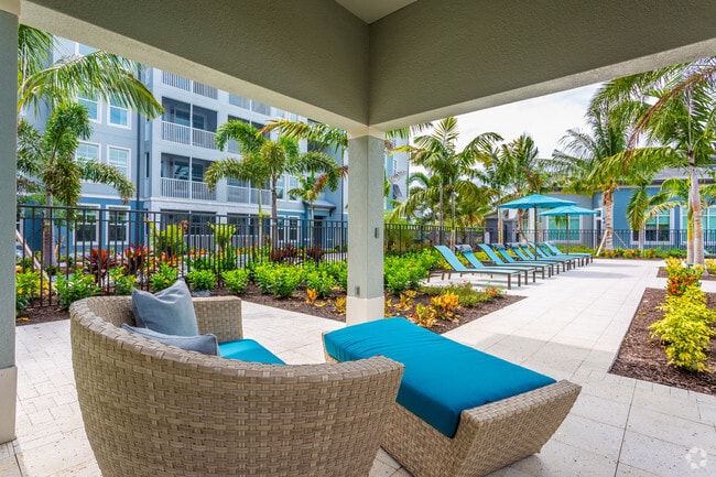 Decorum Luxury Apartments Para alquiler en Fort Myers, FL | ForRent.com
