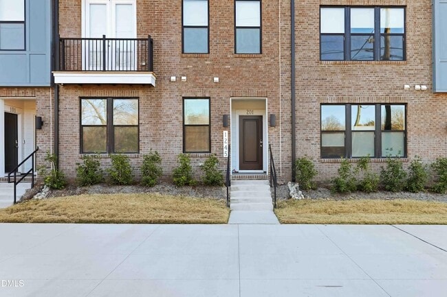 1245 S Blount St Off-Campus Housing, Raleigh, NC