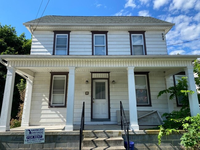 4 Middle Spring Avenue, Shippensburg, PA 1... - House Rental in ...