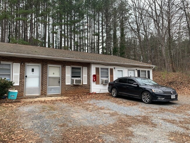 1275 Lynch Mill Rd Unit A3 Off-Campus Housing, Altavista, VA