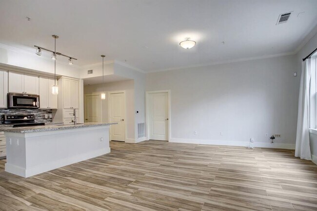 300 St Joseph Pkwy Unit 124 - Condo for Rent in Houston, TX | ForRent.com