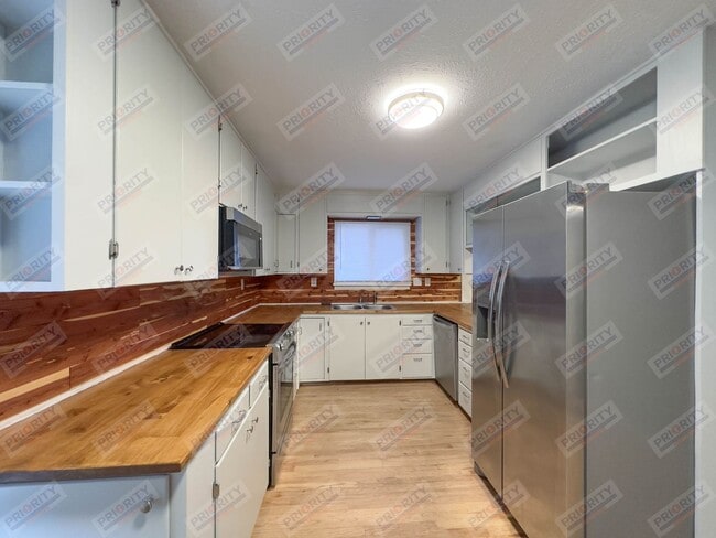 Updated Downtown Ranch with Mother-in-Law Suite Off-Campus Housing ...