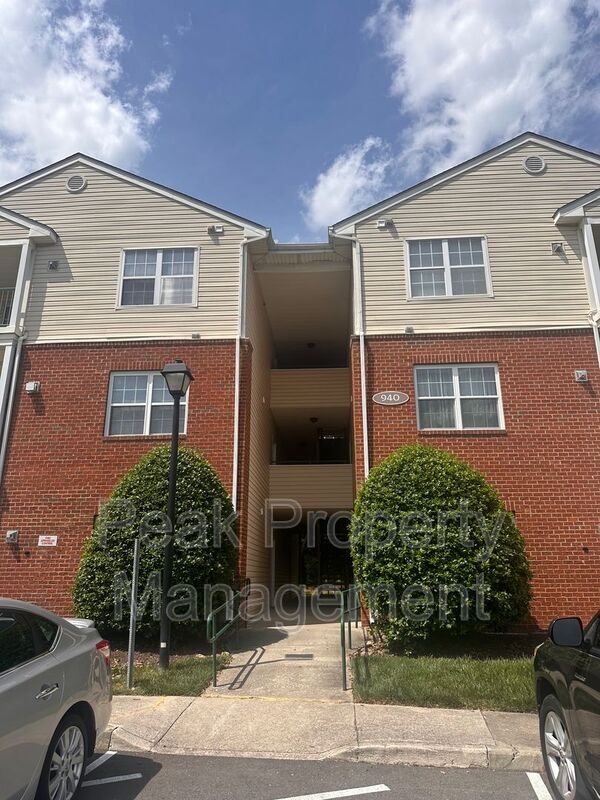 940 Masters Row Condo Unit J - Condo for Rent in Glen Allen, VA ...