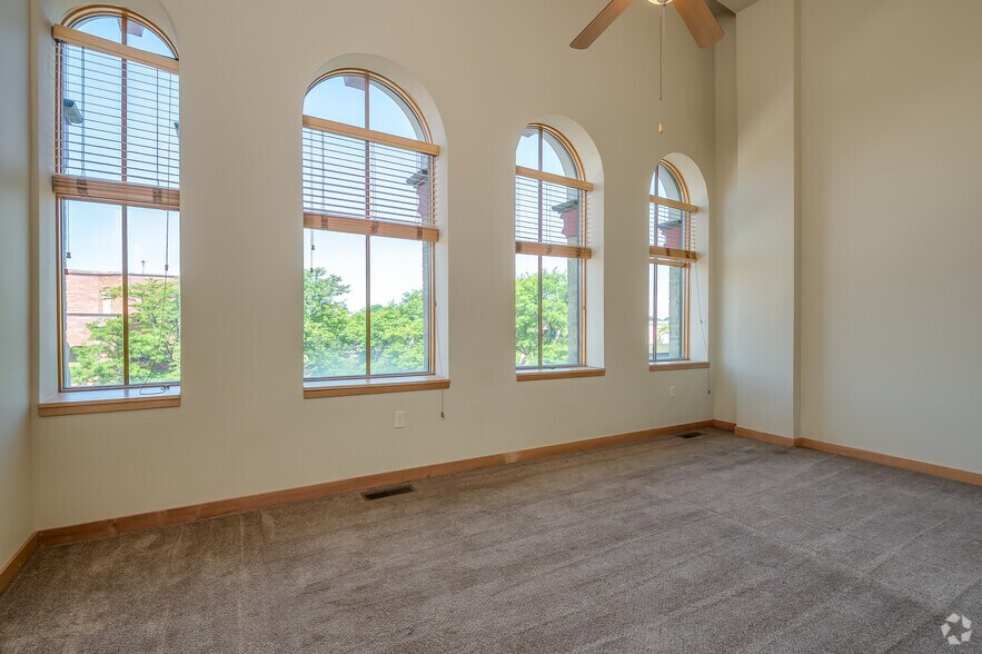 Retlaw | Fond Du Lac, WI | Starting at $1,000 | ForRent.com