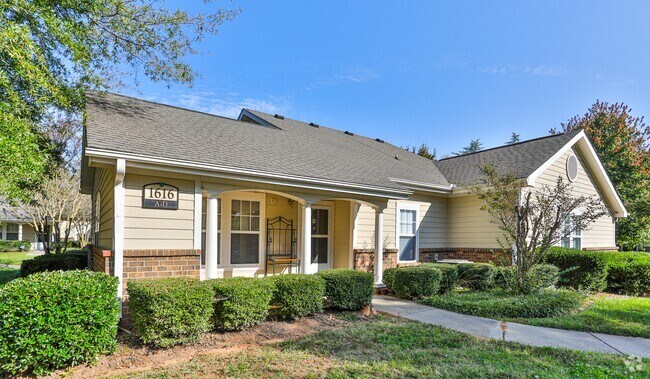 Arbor Glen Apartments - Charlotte, NC | ForRent.com