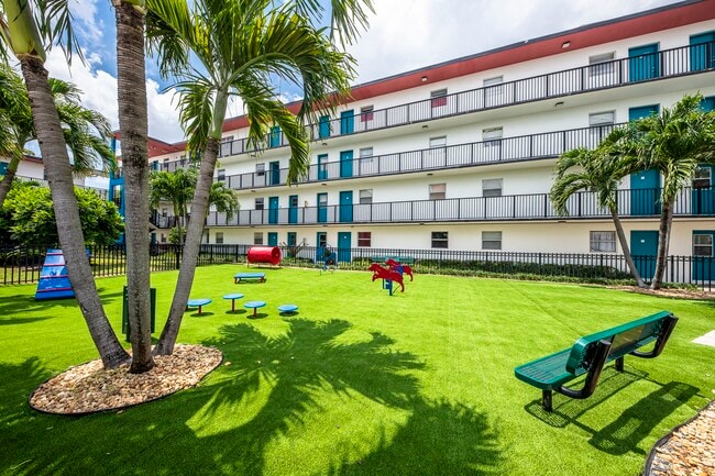 Aciano Hialeah Apartments For Rent in Hialeah, FL | ForRent.com
