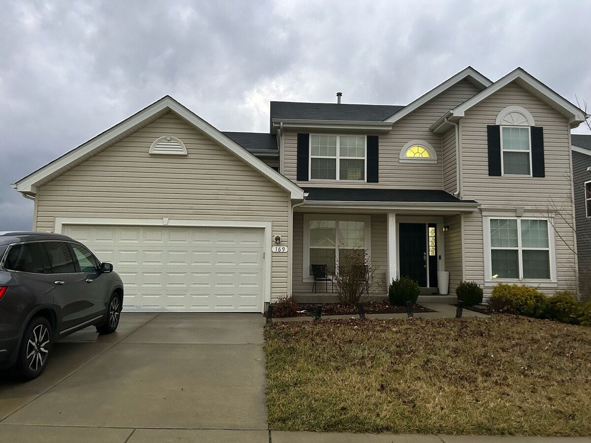 169 Hidden Bluffs Dr Off-Campus Housing, Lake Saint Louis, MO