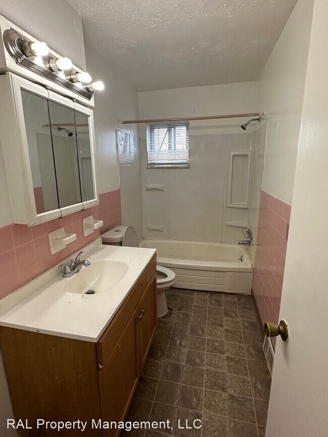 2 br, 1 bath House - 23756 banbury circle 8 - House Rental in ...