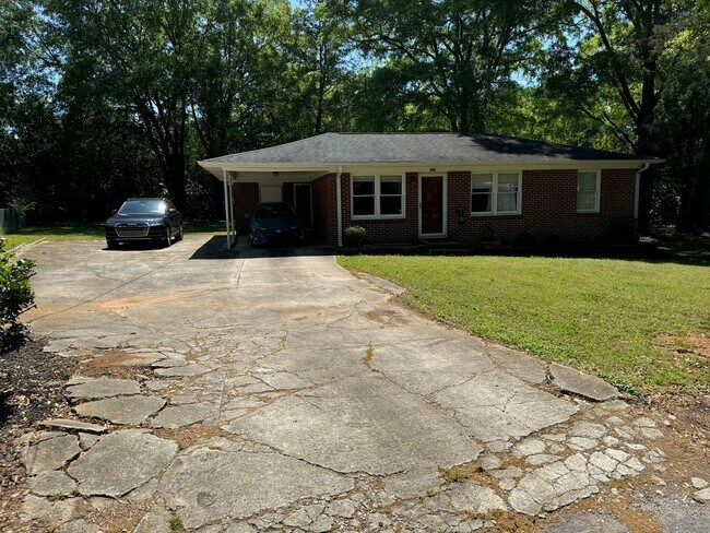 Cute East-Side Home in Cul-De-Sac - House Rental in Athens, GA ...