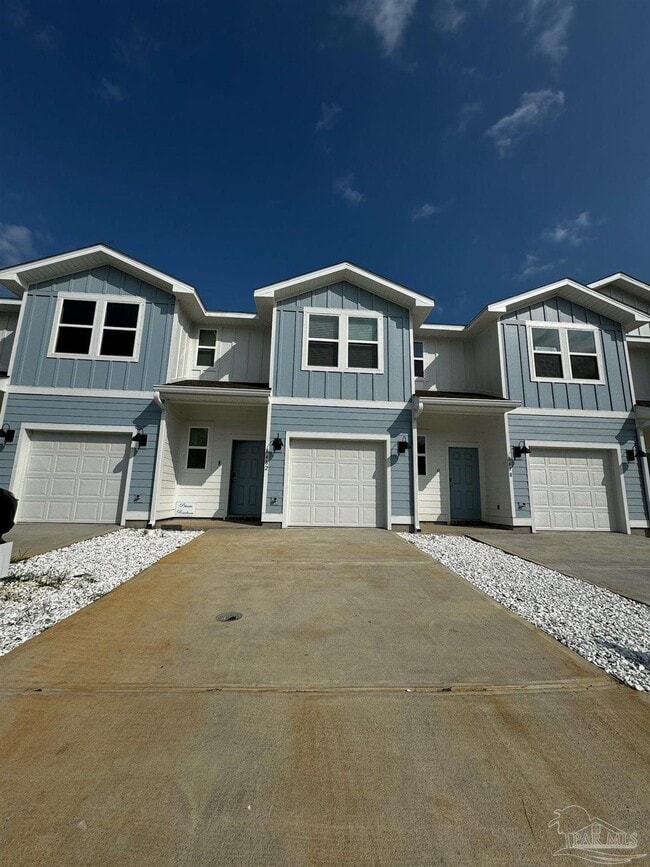 8482 Bluejack Dr Off-Campus Housing, Ferry Pass, FL