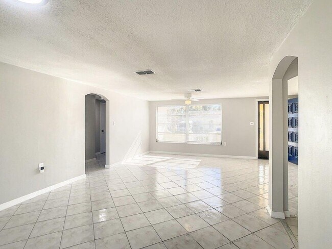 3/2/1 1412 Sq. Ft. home with renovated kit... - House Rental in Port ...