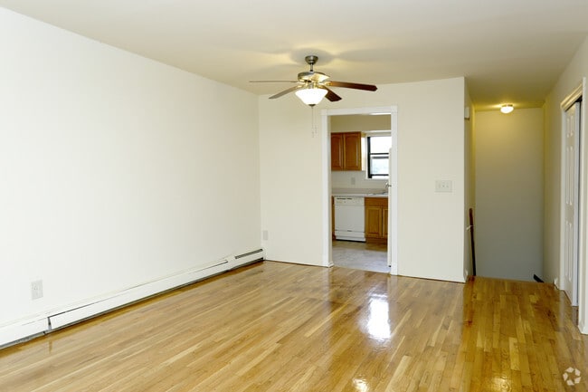 Silver Ridge Apartments For Rent in Toms River, NJ | ForRent.com