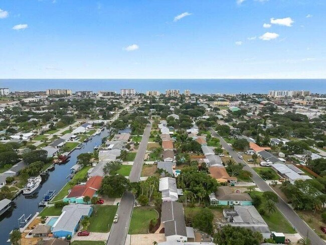 470 Watts Way House - House Rental in Cocoa Beach, FL | ForRent.com