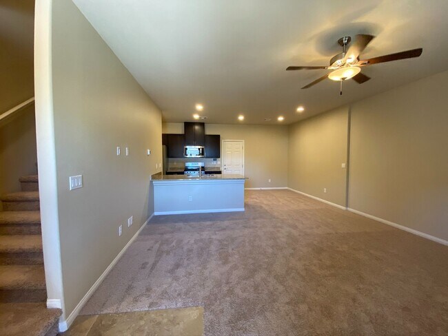 GATED MASTER PLAN COMMUNITY. 3 BED 2 BATH ... - House Rental in North ...