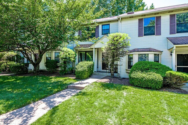 903 Maplecrest Rd - Condo for Rent in Edison, NJ | ForRent.com