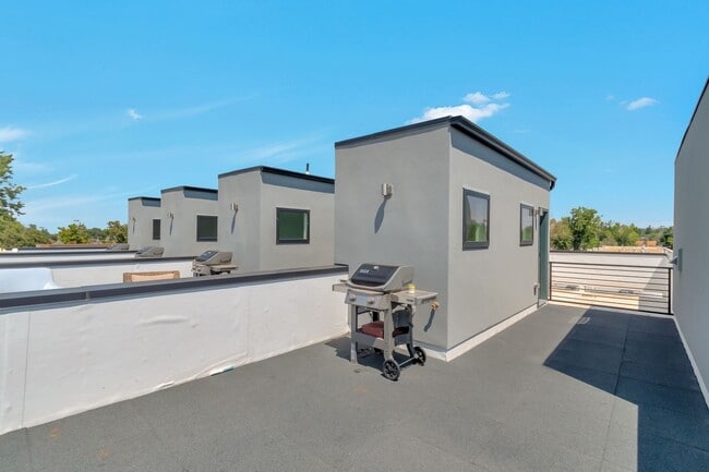 3 Bed in RiNo w/ RoofTop Patio! - House Rental in Denver, CO | ForRent.com