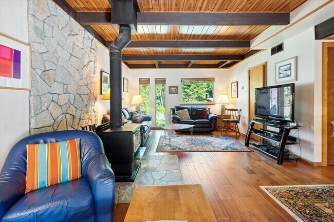 Alpine Meadows 3 Bedroom ski lease on Mine... House - House Rental in ...