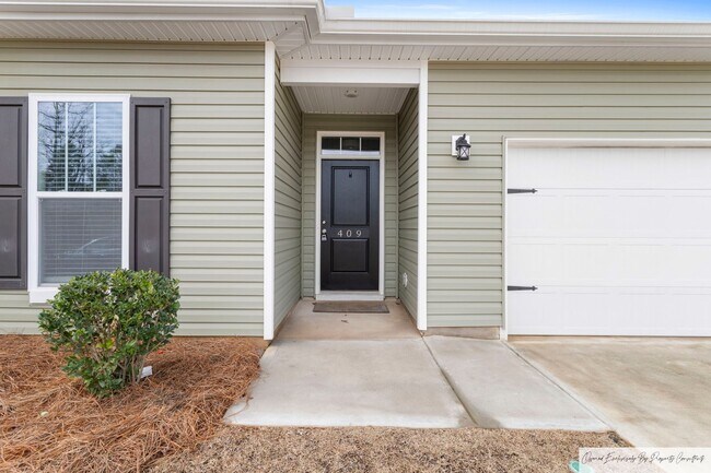 GATED COMMUNITY & MINUTES FROM LAKE MURRAY - House Rental in Columbia ...
