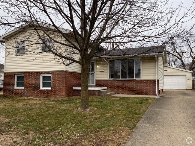 Houses for Rent in Springfield IL - 51 Houses | ForRent.com