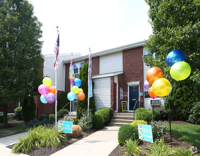 Mayflower Crossing Apartments - Wilkes-Barre, PA | ForRent.com