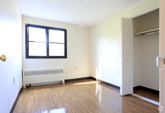 Bayview Towers Apartments For Rent in Stamford, CT | ForRent.com