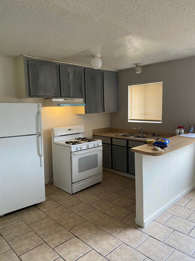 544 N Lincoln St Apartments For Rent in Stockton, CA | ForRent.com