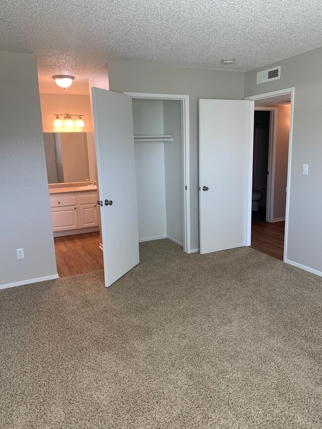 Willow Ridge Apartments - Clovis, CA | ForRent.com