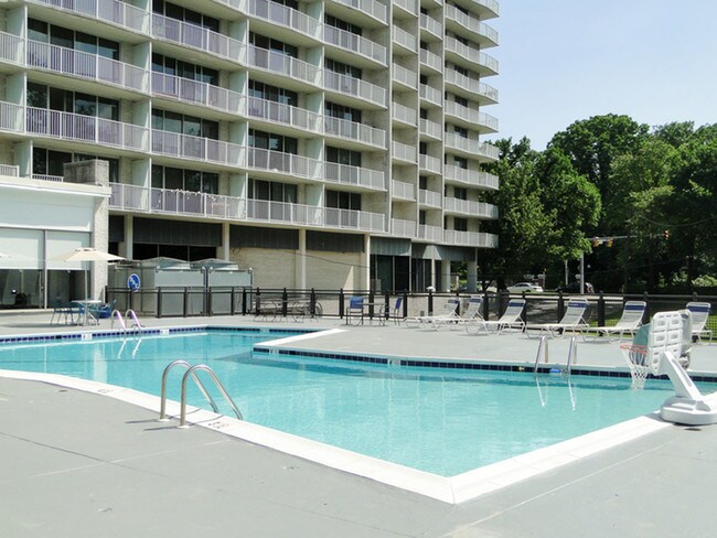 Hopkins House Apartments | Johns Hopkins Medicine | Off-Campus Housing ...