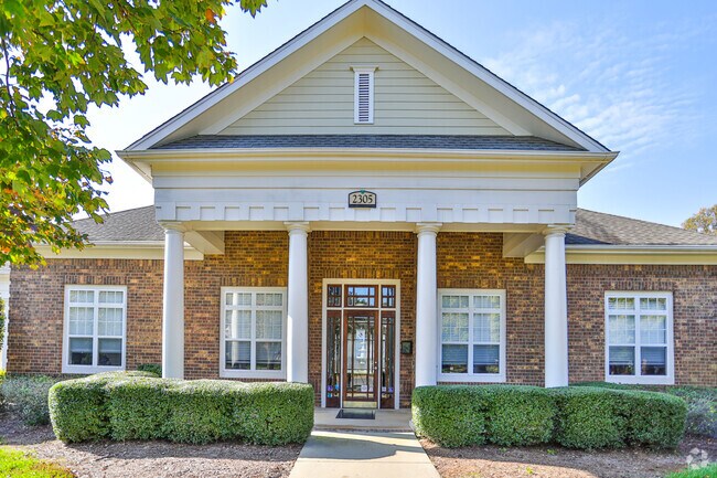 Arbor Glen Apartments - Charlotte, NC | ForRent.com
