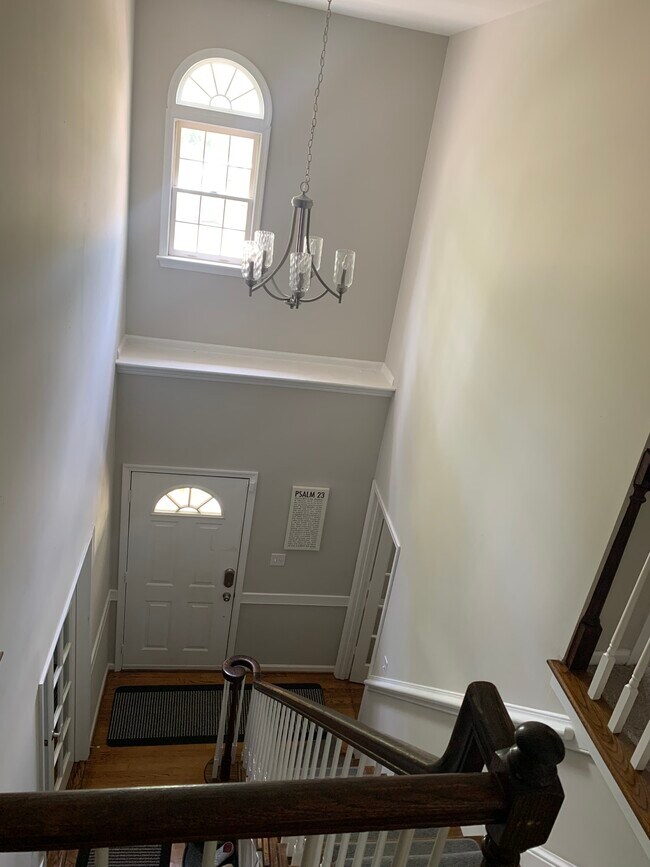 9 Laydon Way Rental - House Rental in Poquoson, VA | ForRent.com