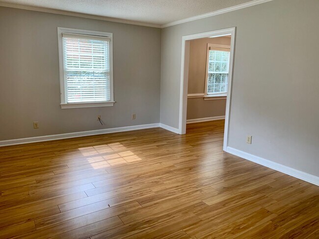 Spacious 4 Bed | 3 Bath Split Level Home i... - House Rental in Raleigh ...