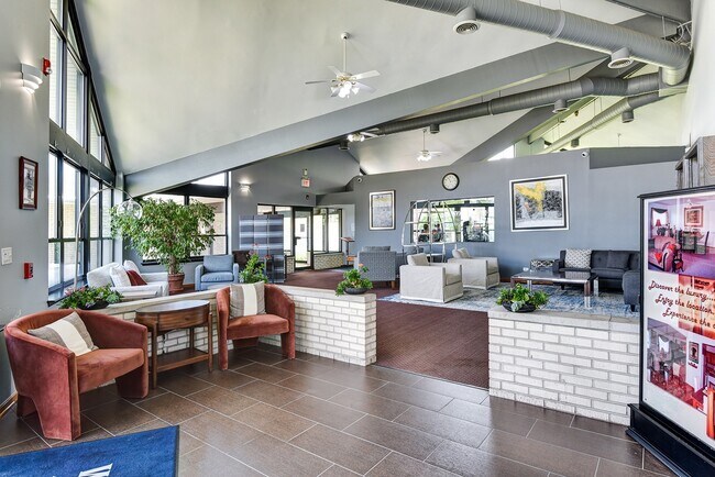 Park Ridge Commons Apartments - Des Plaines, IL | ForRent.com