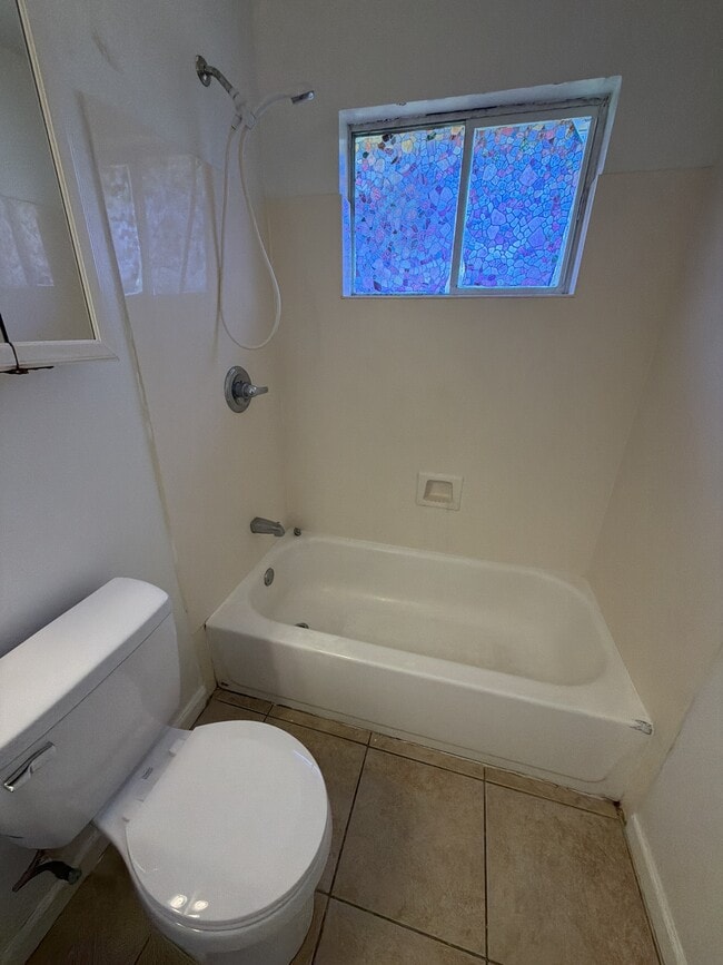 2923 Wytchwood Dr Off-Campus Housing, Metairie, LA