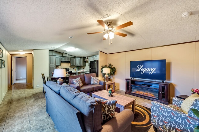 Pearce Point Mobile Home Park Off-Campus Housing, Albany, GA