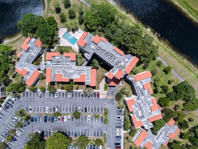 2314 S Cypress Bend Dr Unit 713 Off-Campus Housing, Pompano Beach, FL