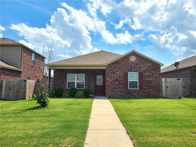 6316 SW Chestnut Hill Rd House - House Rental in Bentonville, AR ...