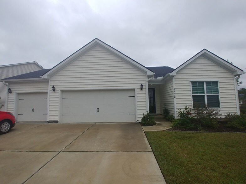 2302 Hummingbird Ln - House for Rent in Summerville, SC | ForRent.com