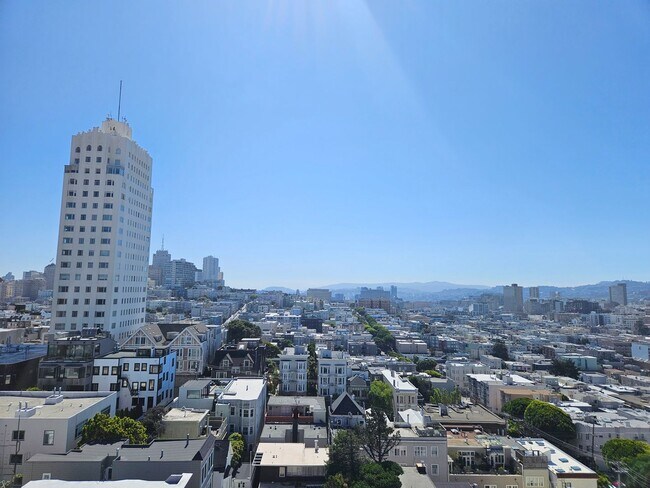 Russian Hill: Top Floor, Spectacular Views... Unit 1148 Union St. #1001 ...
