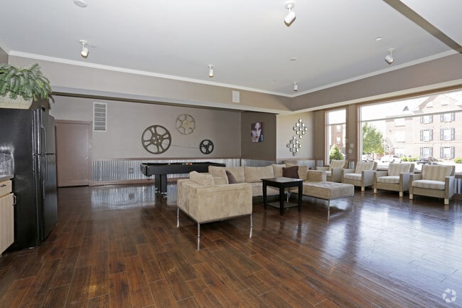 Capstone Quarters Apartments - Urbana, IL | ForRent.com