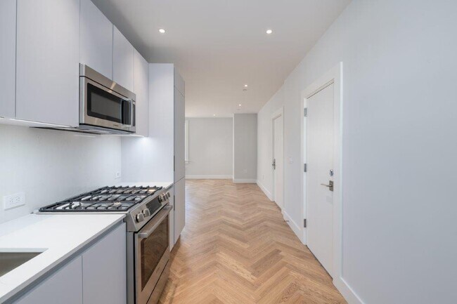 17 A Forest St Unit 41 Off-Campus Housing, Cambridge, MA