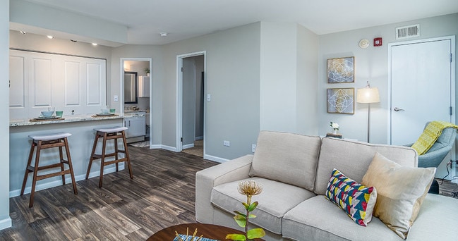 Windscape of Naperville Apartments - Naperville, IL | ForRent.com