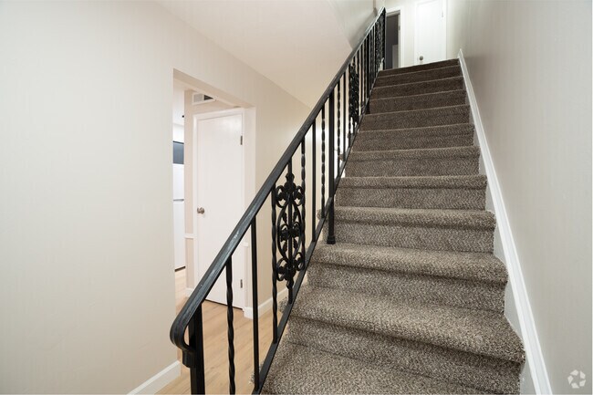 Berkley Commons Apartments For Rent in Indianapolis, IN | ForRent.com