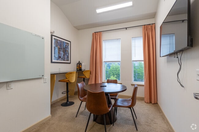 Clemson Lofts | Clemson University | Off-Campus Housing Search