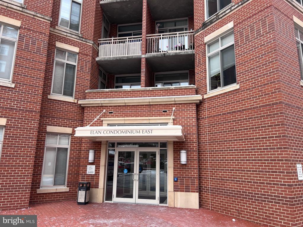 4480 Market Commons Dr Apartment Unit 406 - Fairfax, VA | ForRent.com