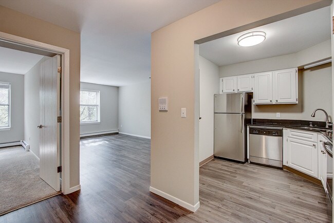 Hawthorne Terrace Apartments For Rent in Wauwatosa, WI | ForRent.com