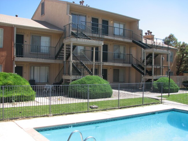 Pinewood Estates Apartments For Rent in Albuquerque, NM | ForRent.com