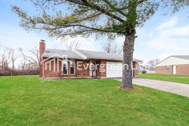 8811 Foxgate Ct Off-Campus Housing, Dayton, OH