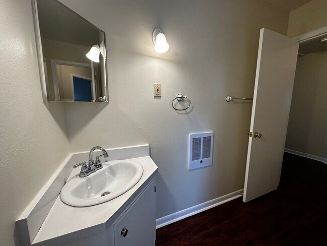 TJC Apartments For Rent in Oswego, IL | ForRent.com