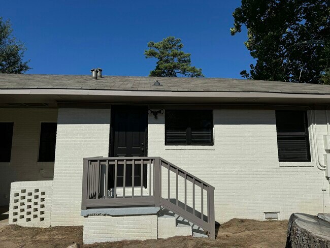 2219 Gilbert Dr - Townhome Rental in Shreveport LA | ForRent.com